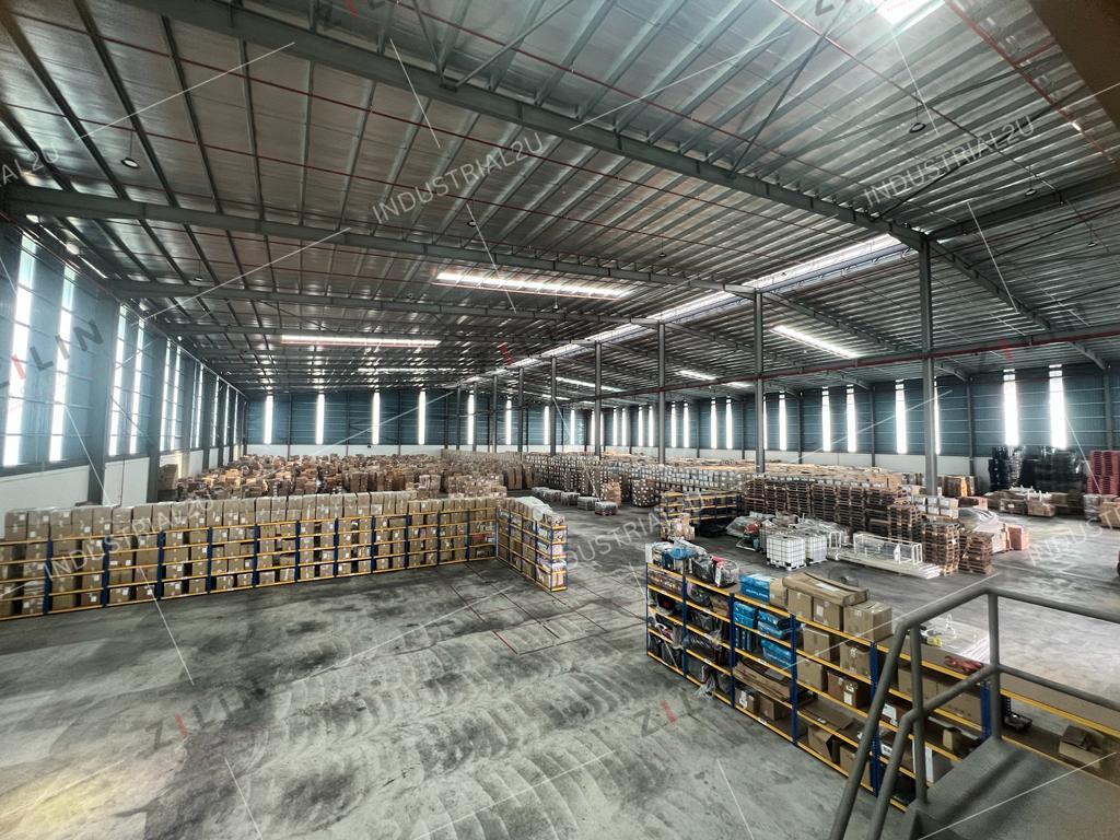 WAREHOUSE FOR RENT IN WEST PORT | 西港 , 仓库出租