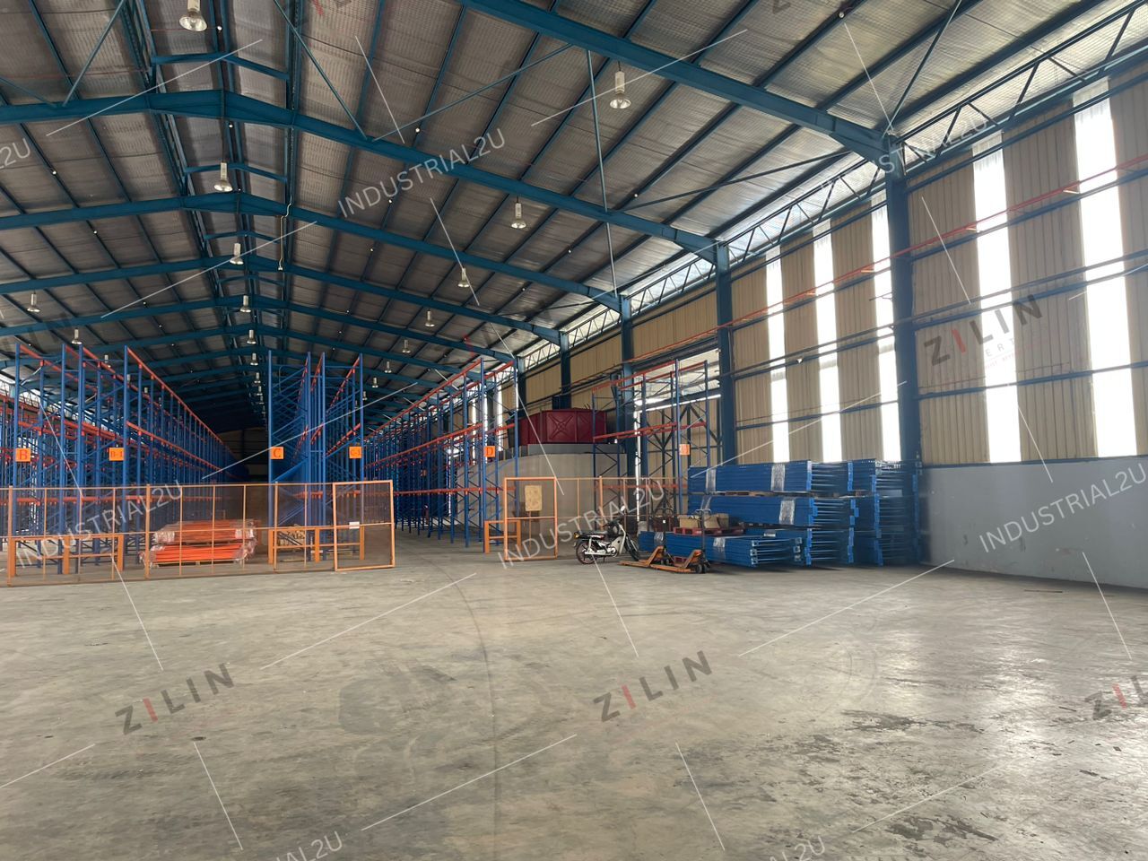FACTORY FOR SALE IN SEKSYEN 23 | 莎亚南，工厂出售